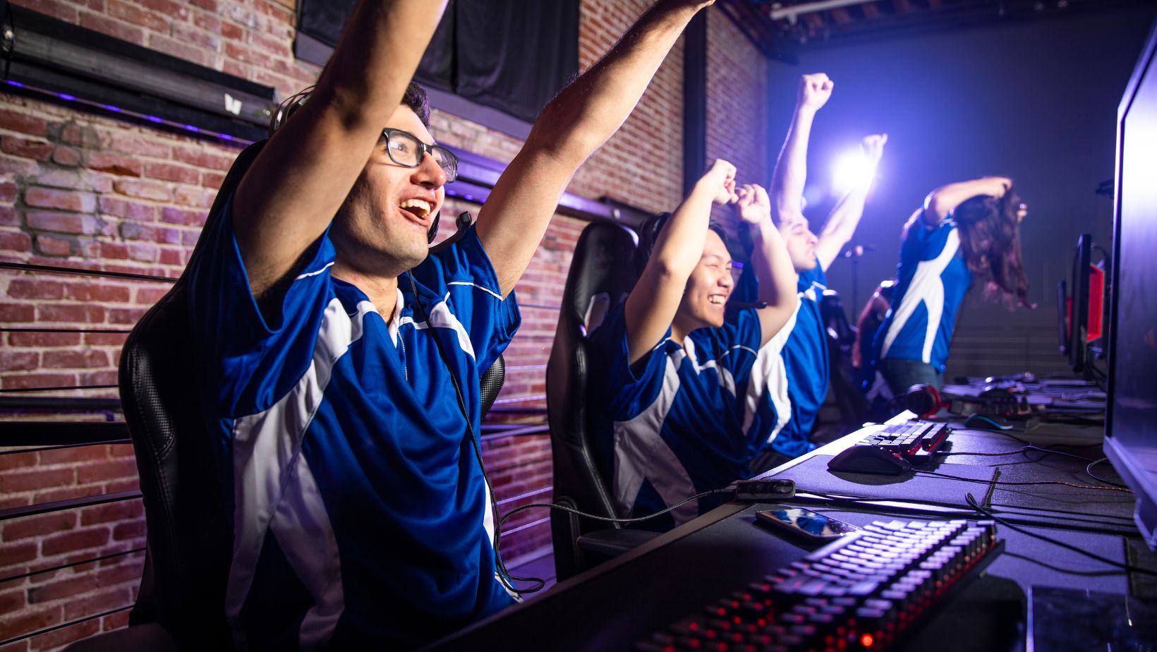The Impact of 5G on Real-Time Online Gaming - Beaconsoft