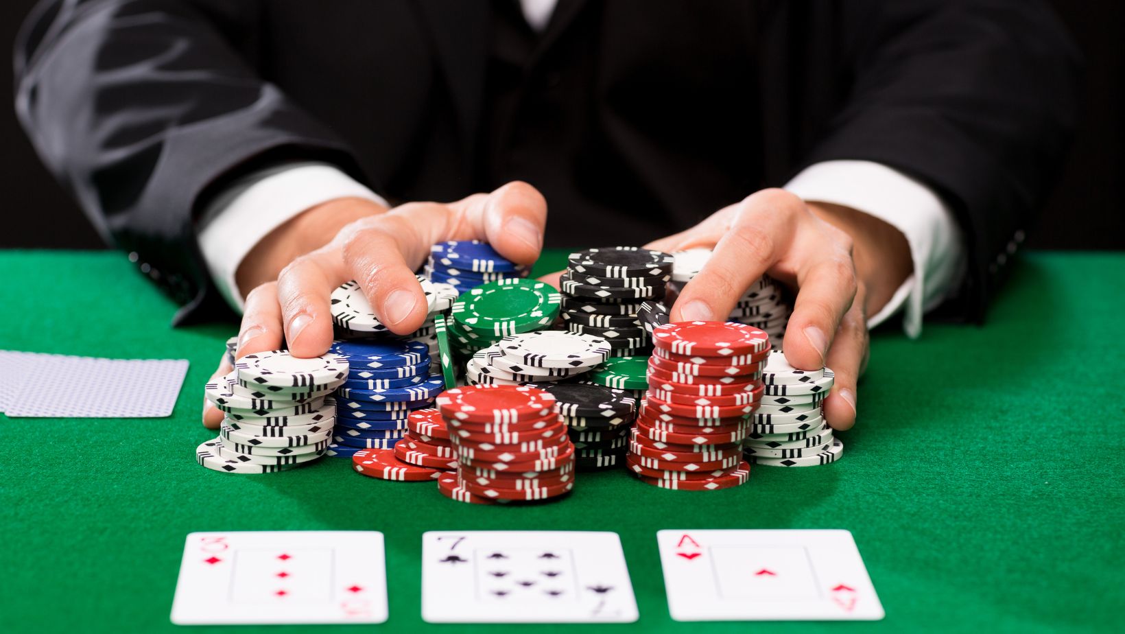 Exploring the Intersection of Poker and Technology - Beaconsoft